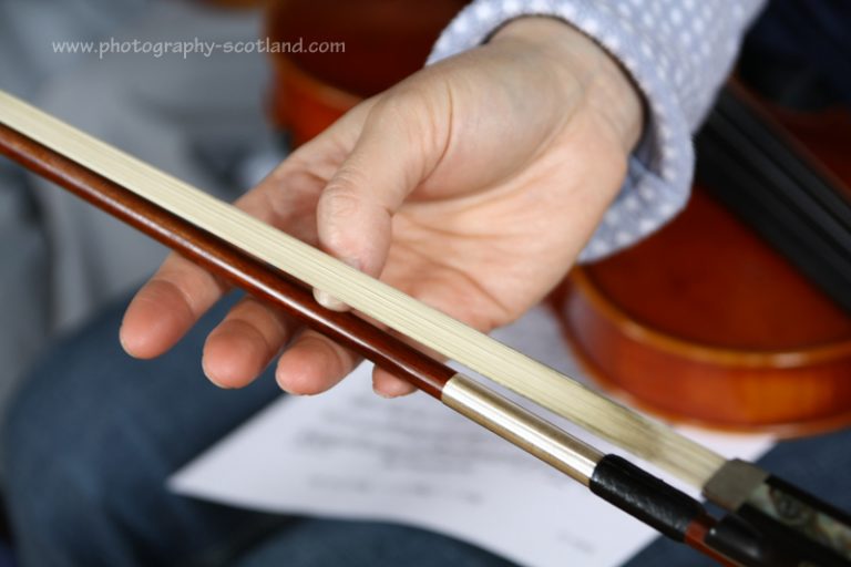 Learn to play the fiddle - fiddle bow hold - Fiddle lessons. and workshops